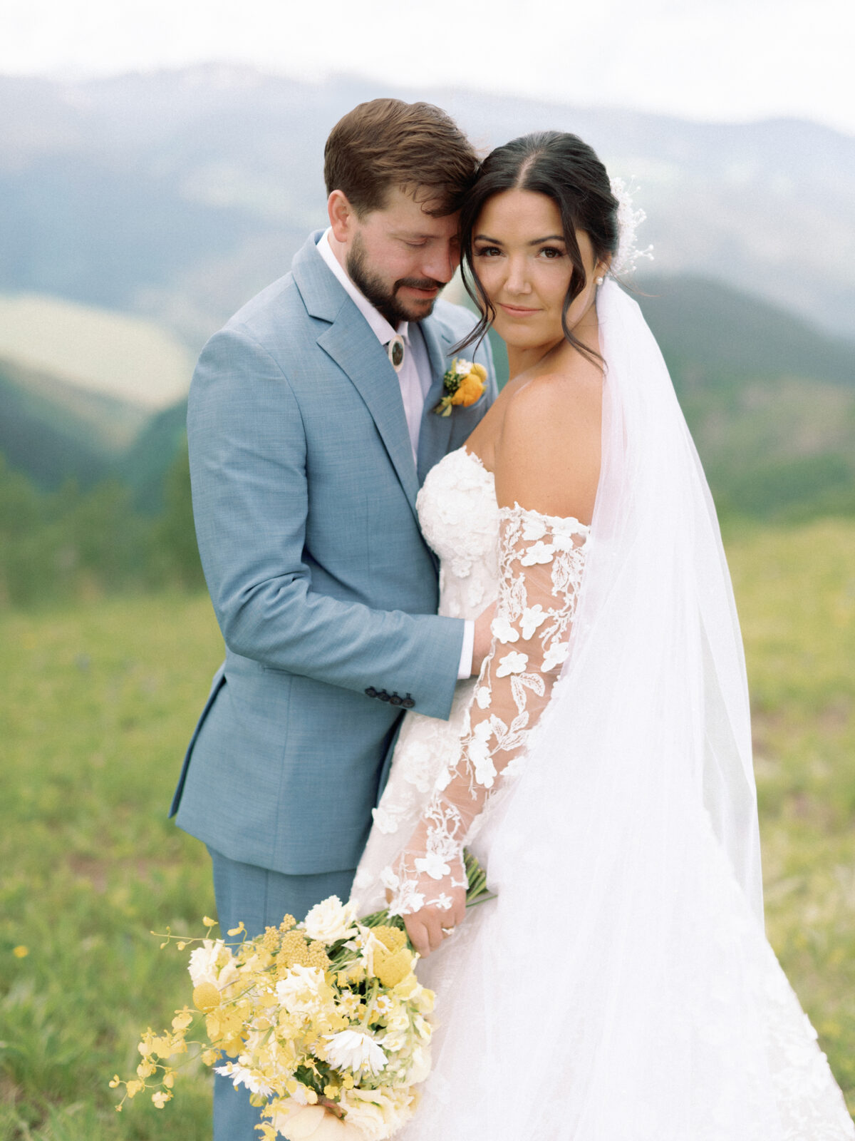 Vibrant Summer Wedding at the Arrabelle – Vail, Colorado ...